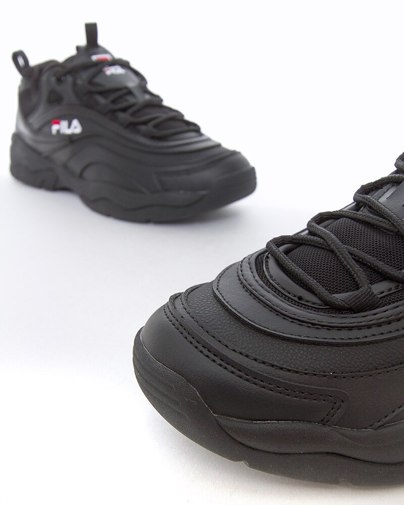 FILA Wmns Ray Low | 1010562-12V | Svart | Sneakers | Skor | Footish