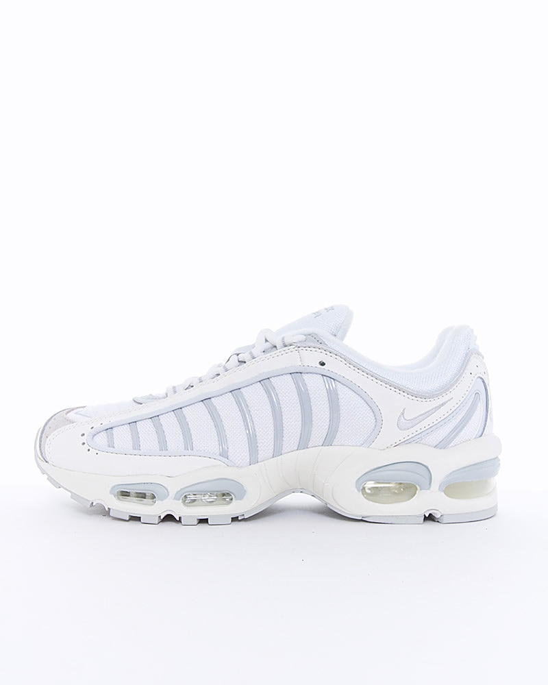 Nike Air Max Tailwind IV | AQ2567-102 | White | Sneakers | Skor | Footish