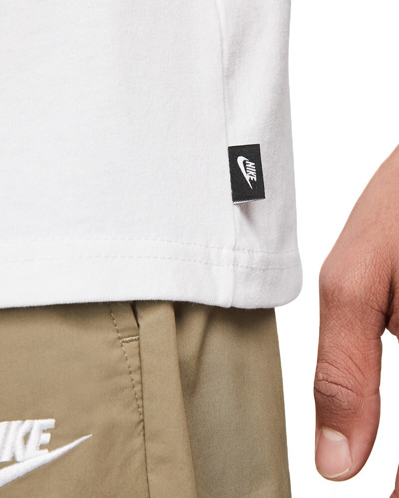 Nike Premium Essentials T-Shirt | DO7392-100 | Vit | Kläder | Footish