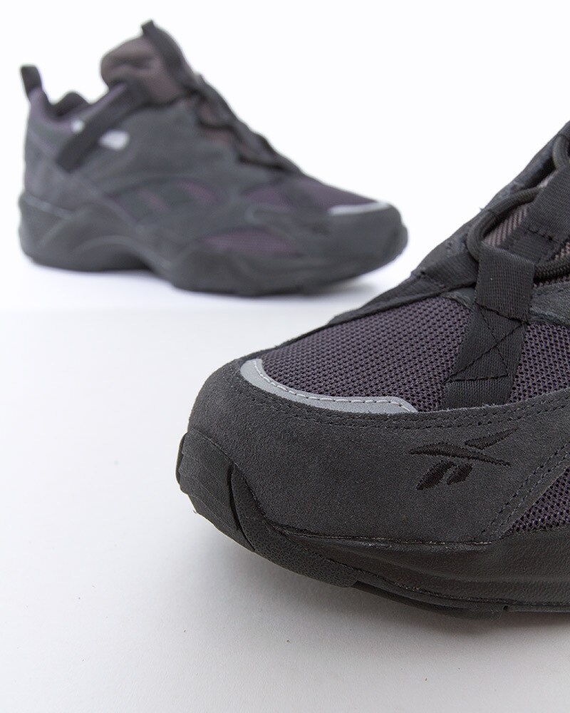 Reebok Aztrek 96 Adventure | EG8896 | Gray | Sneakers | Skor | Footish